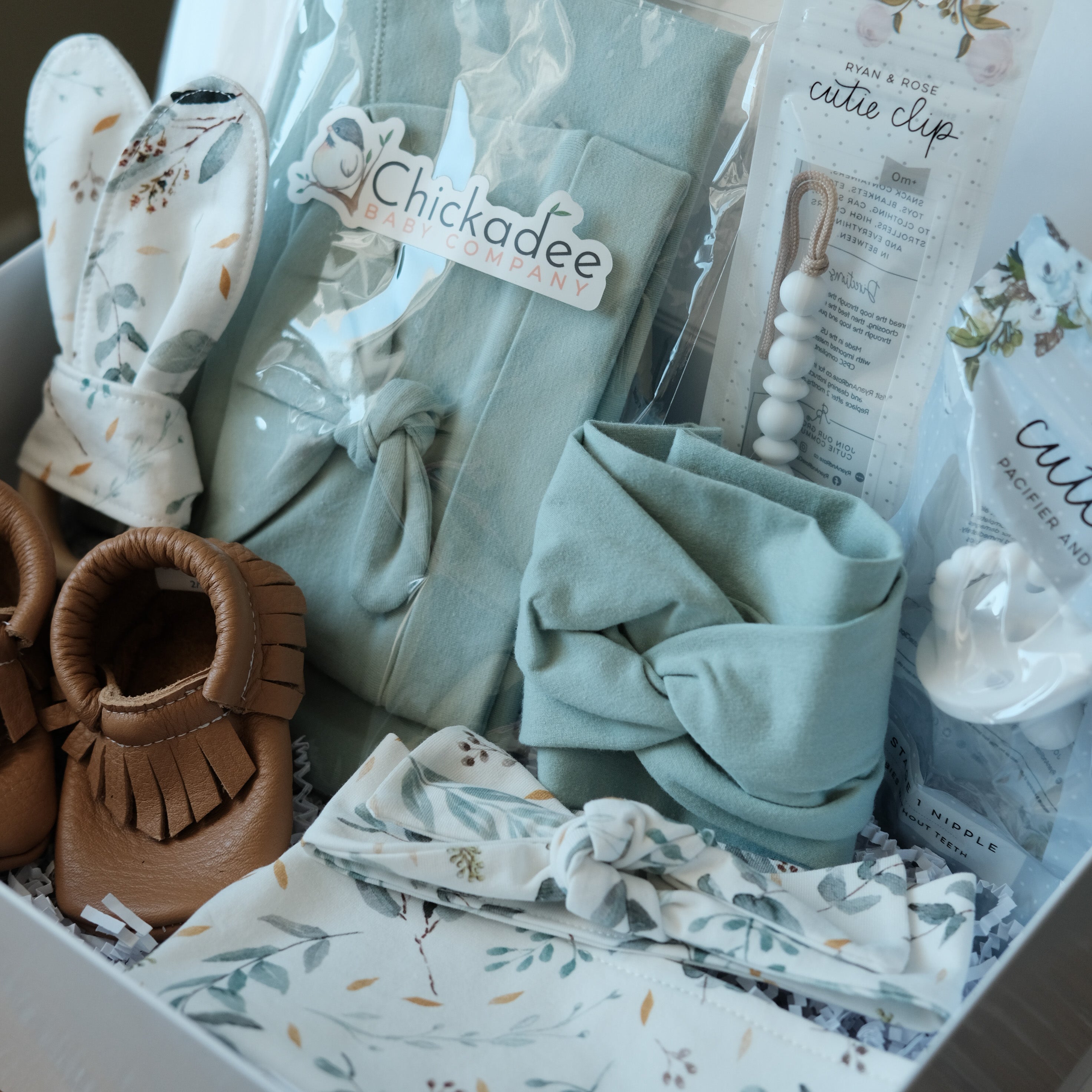 JUST HATCHED BOXES – Chickadee Baby Company